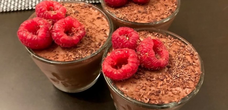 Dark Chocolate Raspberry Mousse - PETA UK