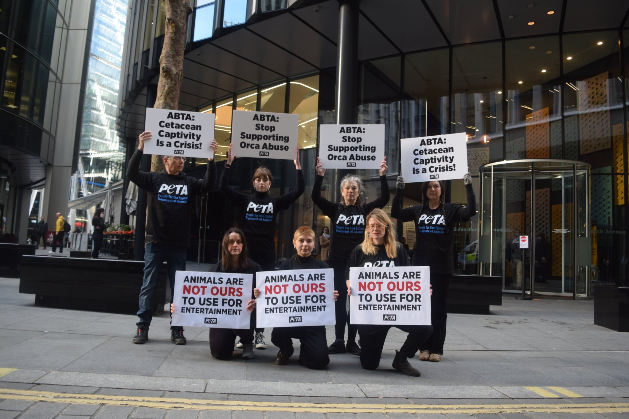 PETA Protesters Slam Orca Abuse at Travel Conference