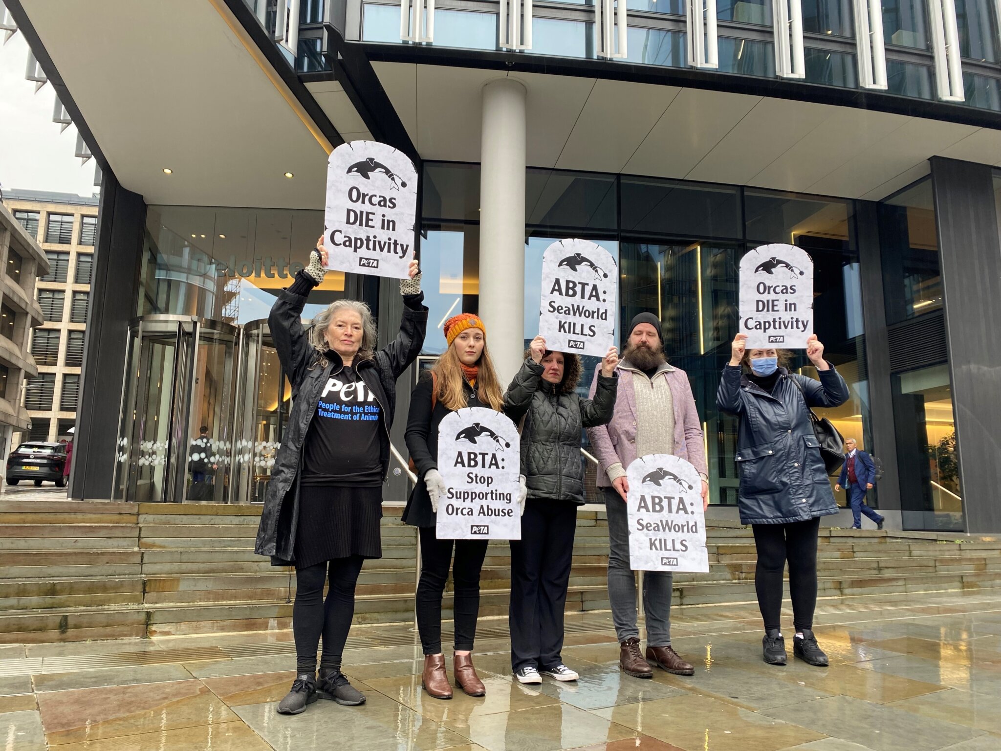 Marine Parks Kill Animals – Why Is ABTA Supporting Them?