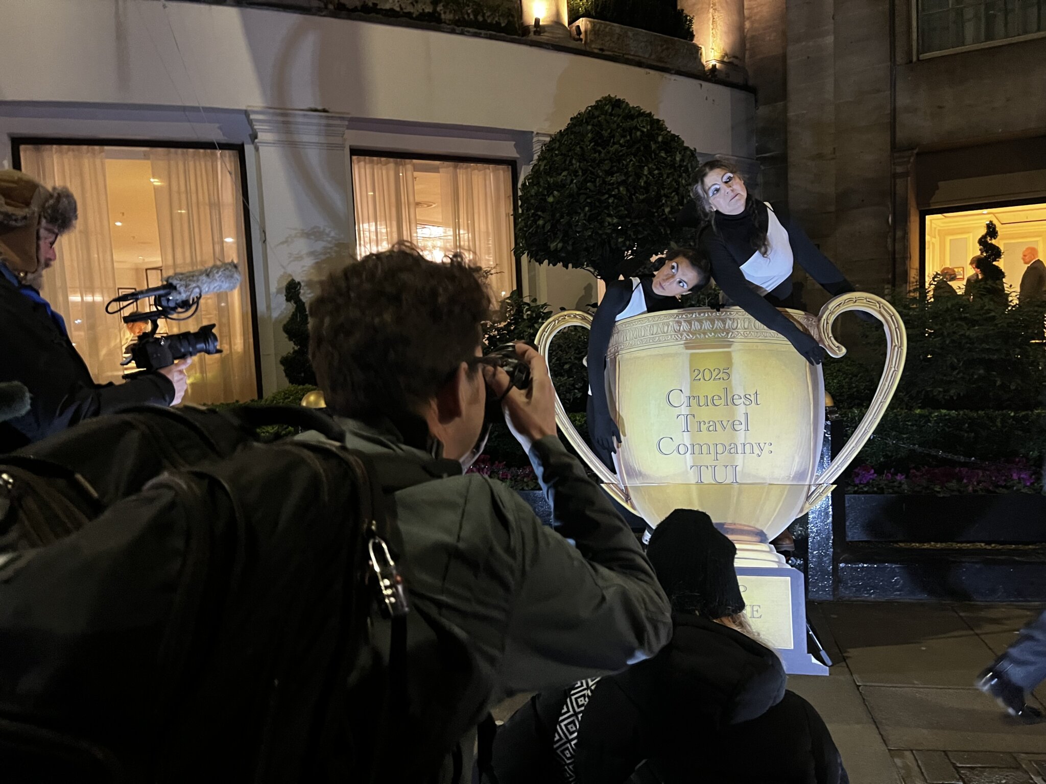 PETA’s Campaign to End TUI’s Support of Orca Abuse