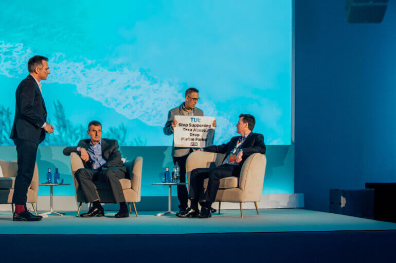 PETA’s Campaign to End TUI’s Support of Orca Abuse